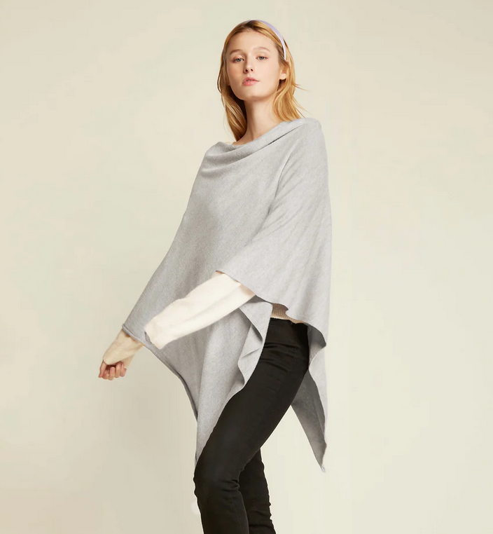 Classic Triangle Poncho – Juniper Collective LLC
